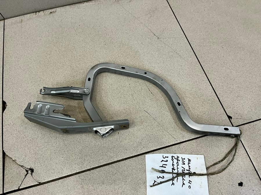Петля крышки багажника левая от Toyota Camry XV40 2006-2011