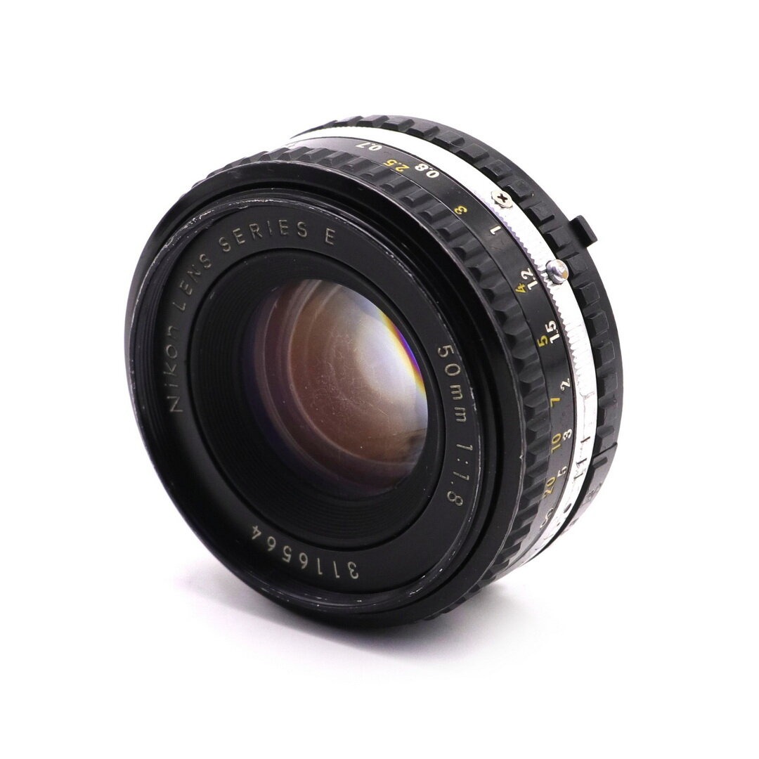 Светосильный объектив Nikon 50mm f/1,8 Series E