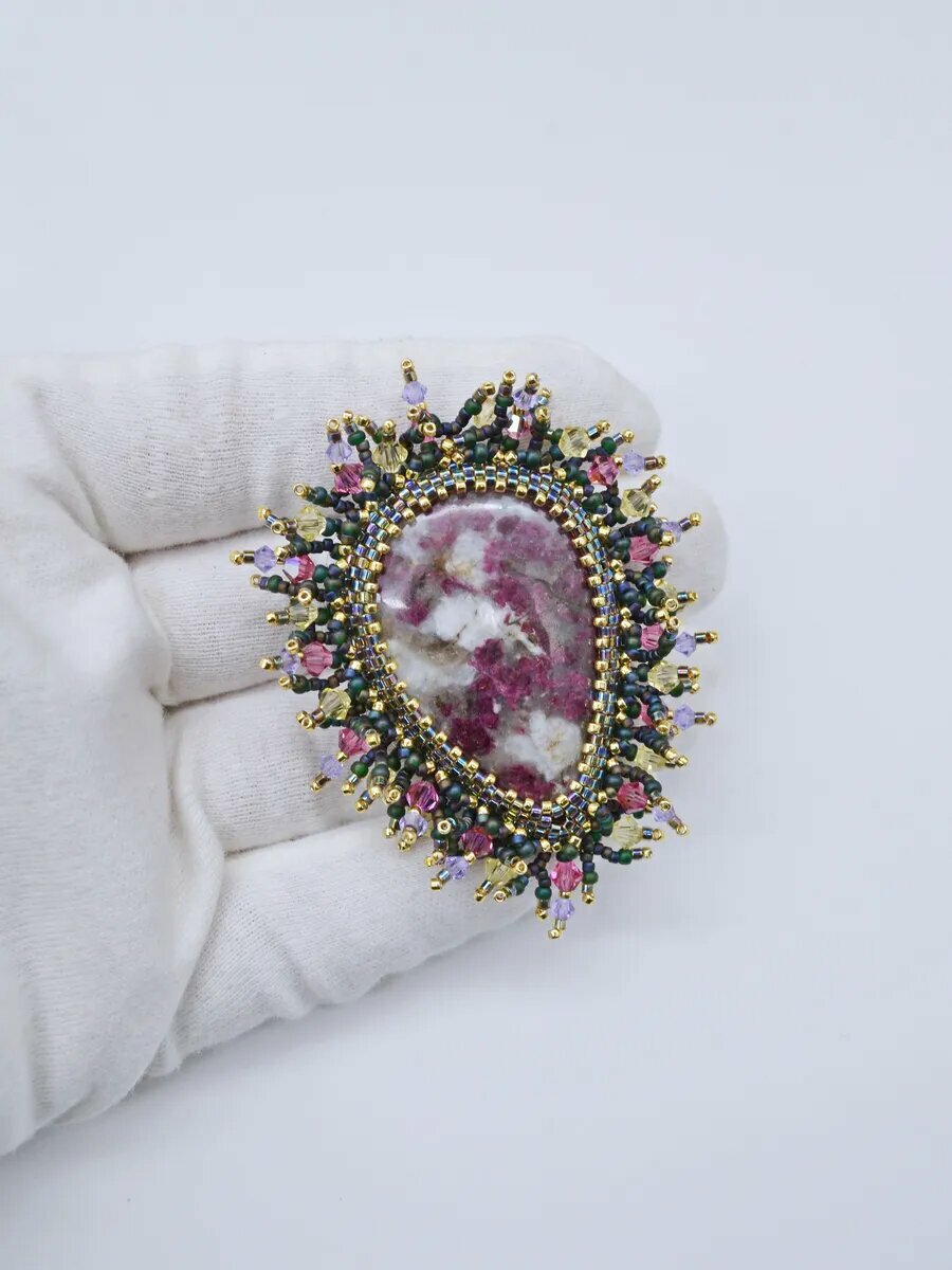 Брошь, кристаллы Swarovski, бисер, кристалл, турмалин