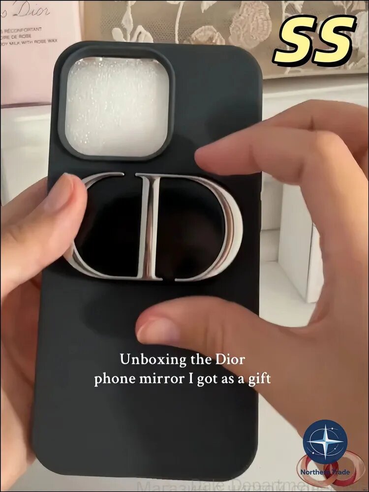 Эксклюзивный держатель с зеркалом Dior для смартфона