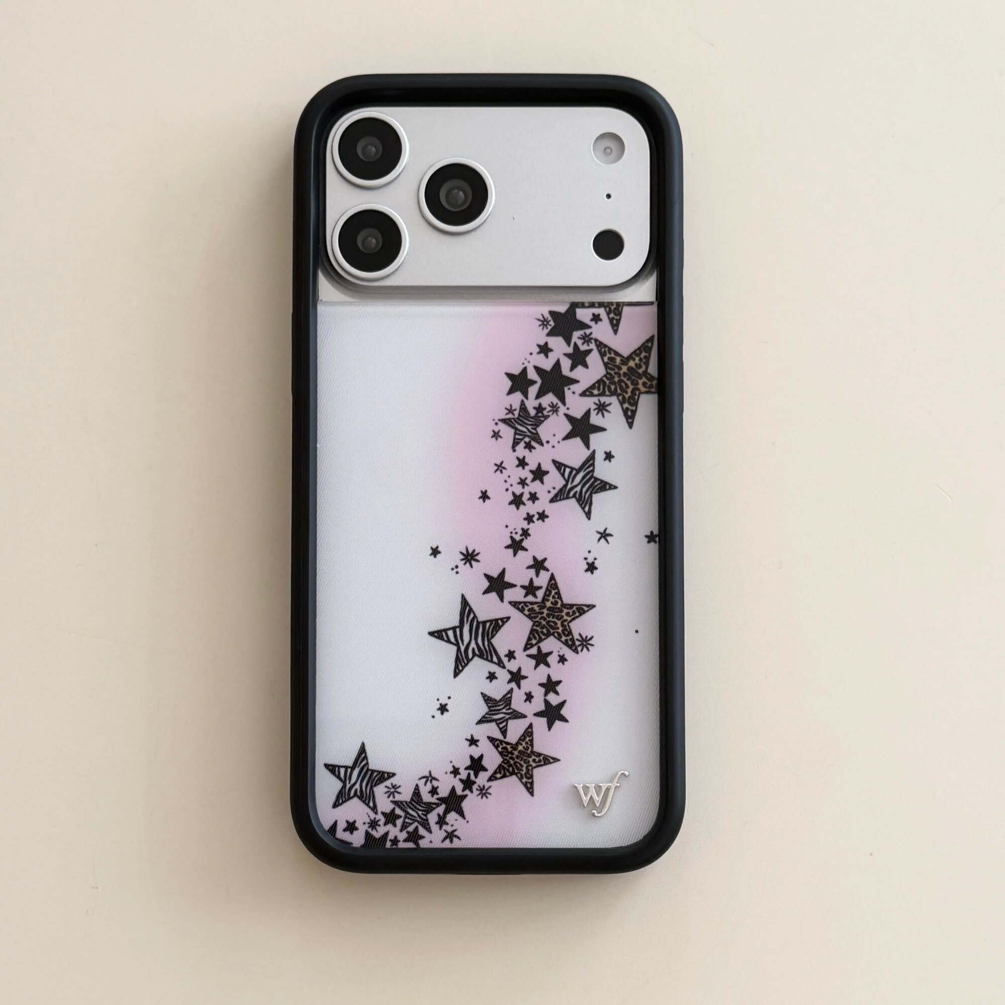 Чехол Wildflower для iPhone 16 Pro Max, цвет 2, звезда