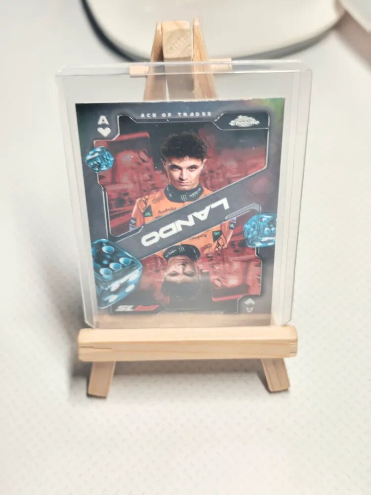 Карточка Topps Chrome F1 Racing Car Collection Carter