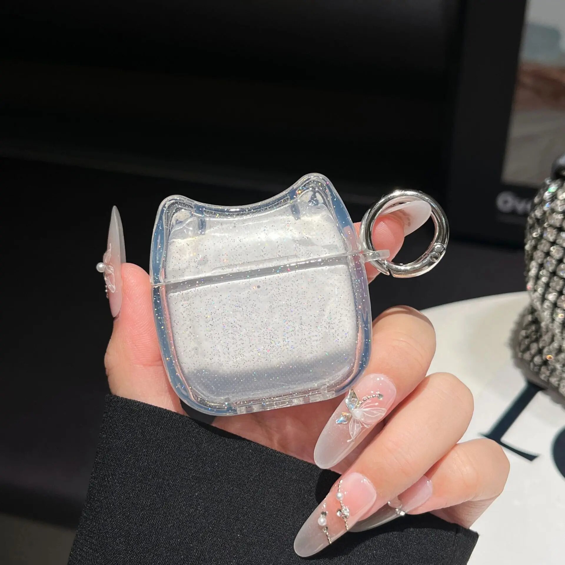 Прозрачный чехол для AirPods Pro 2 с ушками, белый