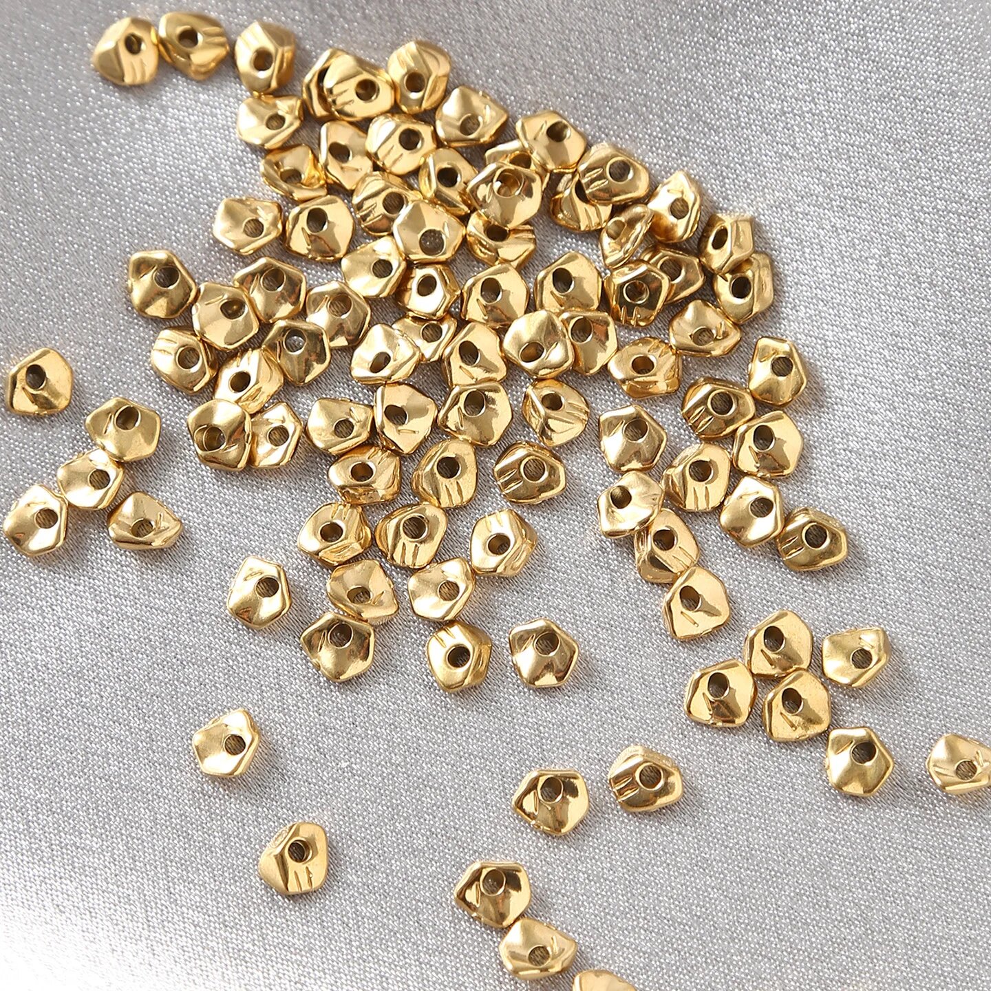 Золотые бусины 50 шт, Color: Gold--6