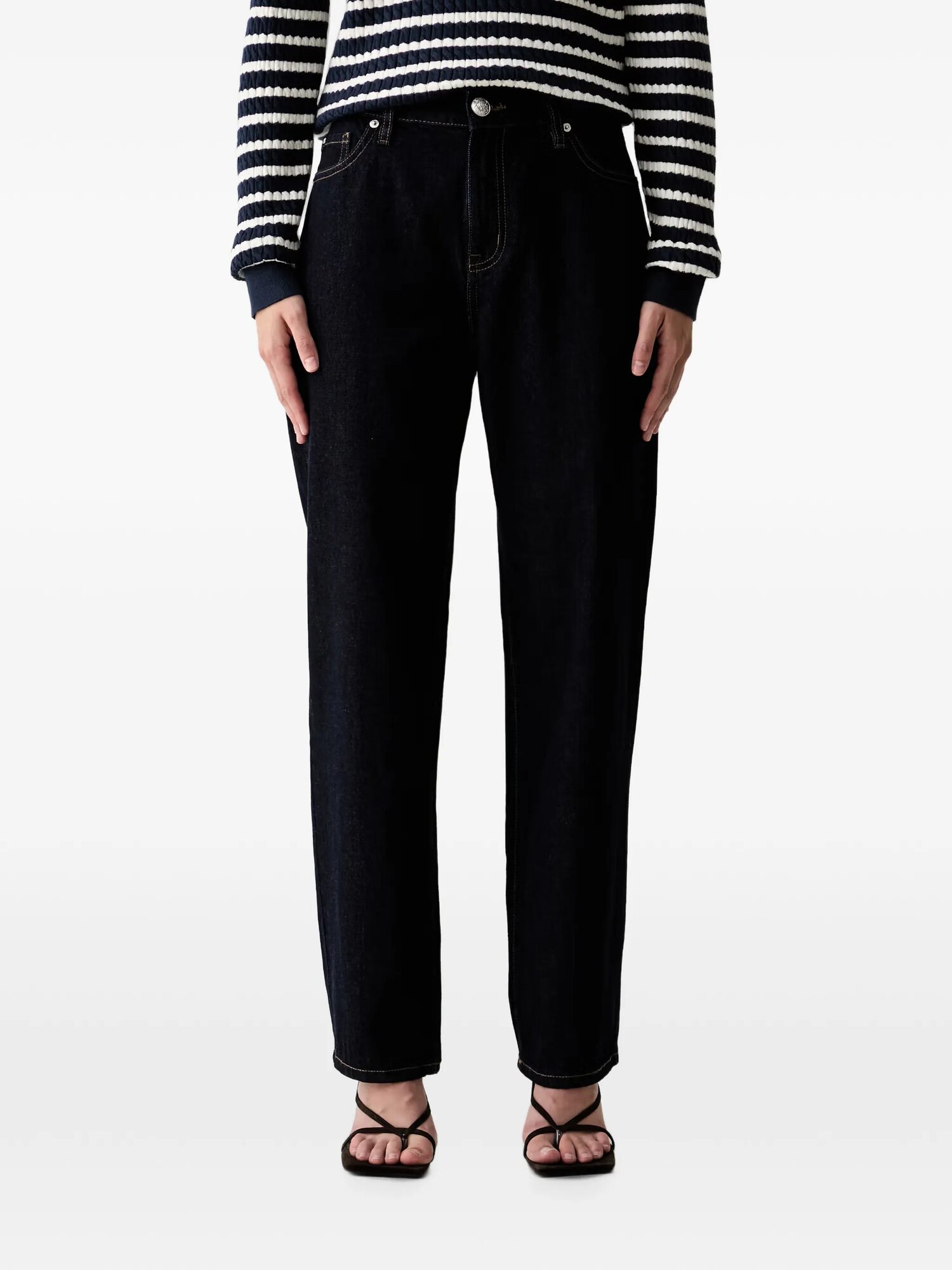 Джинсы DKNY