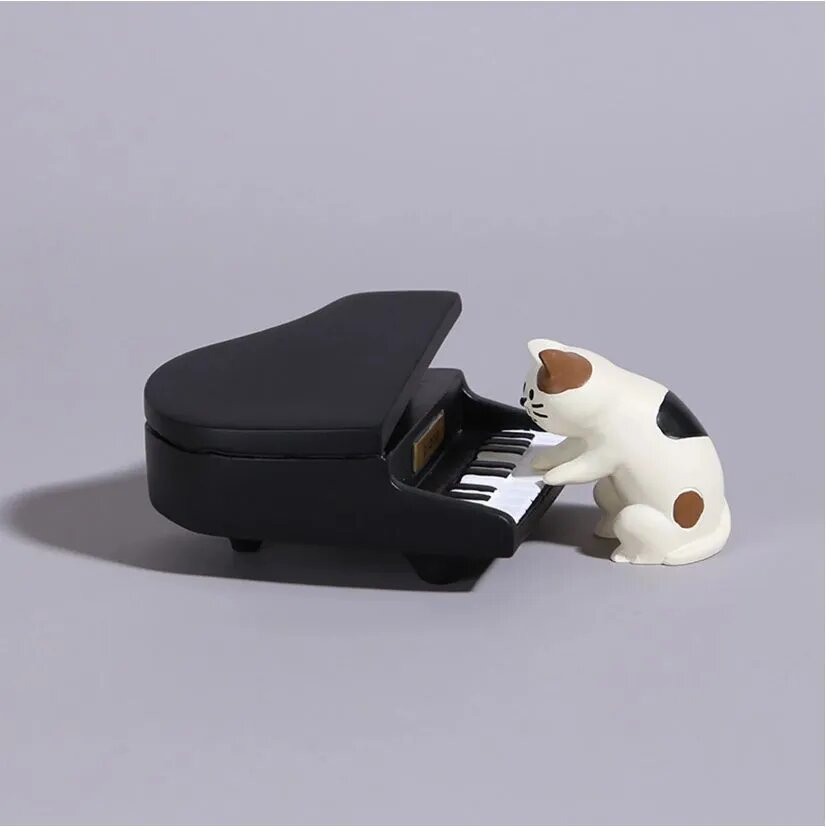 Сувенирная Piano Cat, высота 4 см, длина 5.6 см