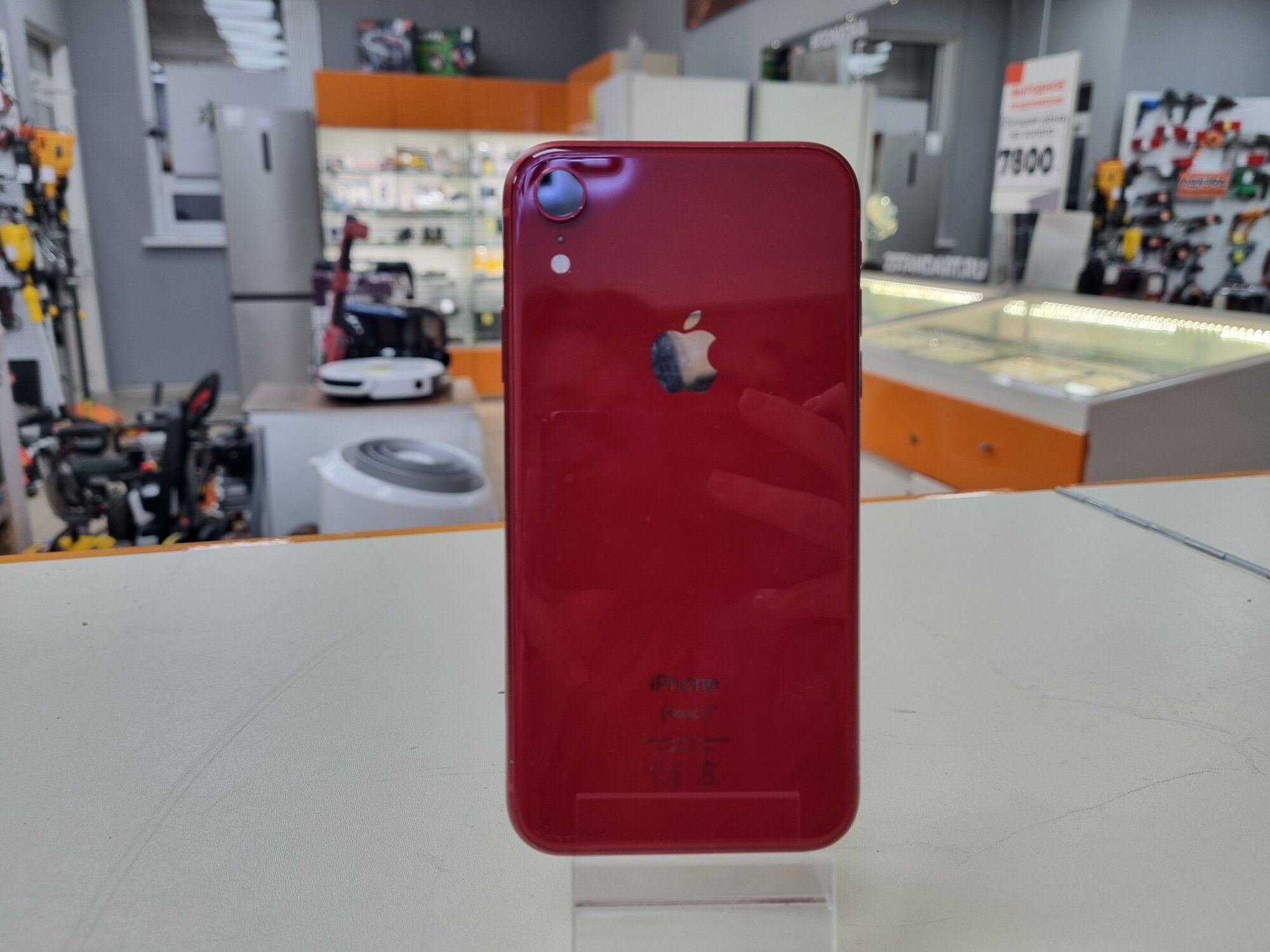 Смартфон Apple iPhone Xr 64 ГБ, nano SIM, (PRODUCT)RED Б/У уценка