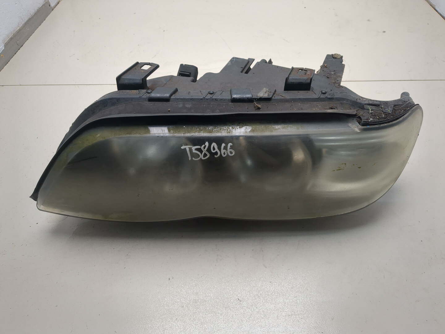 Фара (передняя) левая BMW X5 E53 Б/У