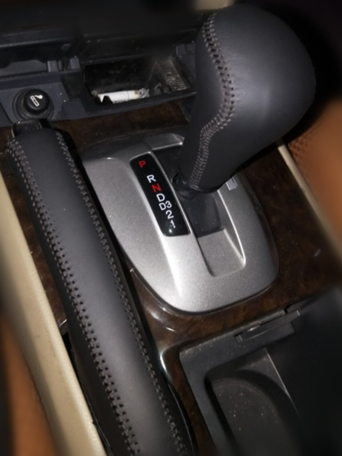 Одиночный чехол на рычаг КПП для Honda Crosstour 2011-2016, черная кожа с черными швами