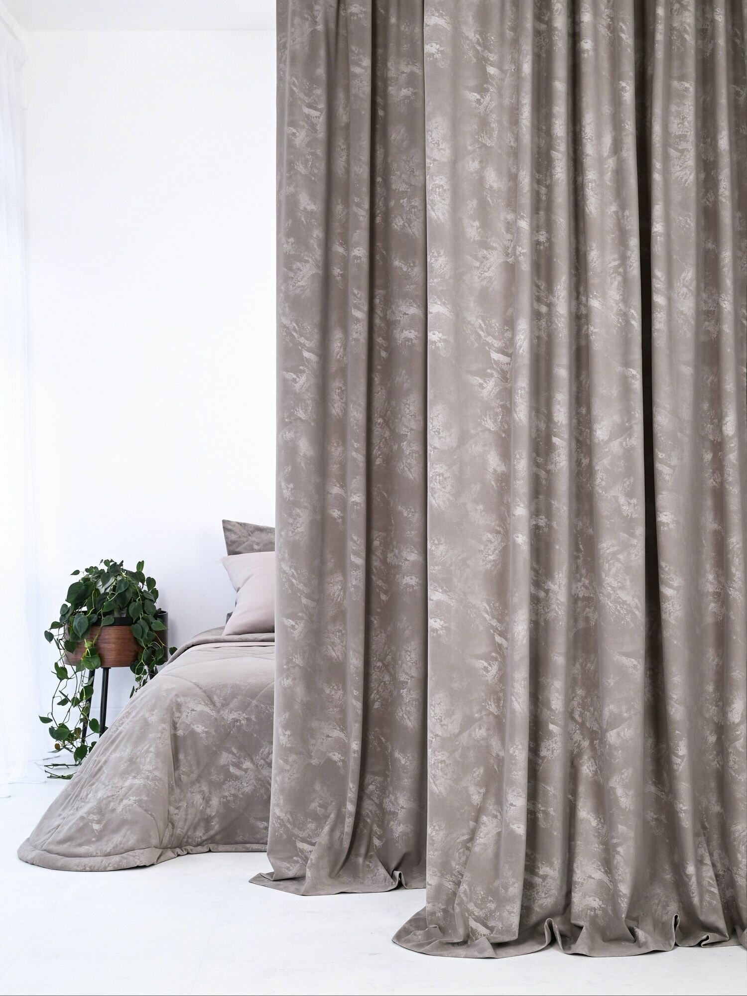 Шторы мраморный бархат, антикоготь коричневый 400х250 см, 2 полотна, (каждое 200х250 см), Evrika Home (Erika Home)