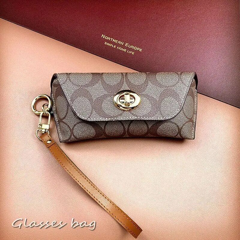 COACH Футляр для очков — фото 1