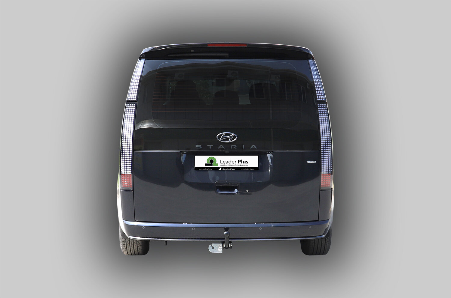 Фаркоп для HYUNDAI STARIA 2021- с электрикой (Smart) и сертифкатом в комплекте арт.(H233-A)