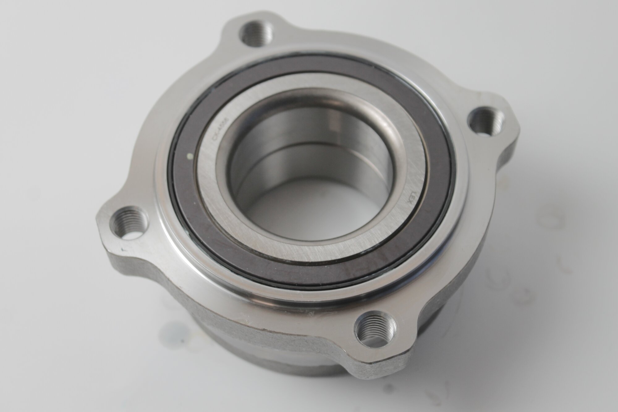 Подшипник ступичный задний BMW X5 E70/F15, X6 E71/X16 (аналог SKF VKBA6618)