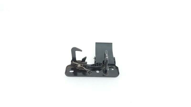 Крюк капота HAVAL 8402510XKZ1DA Great Wall Hover, Hover H3, Hover H5, Great Wall Wingle