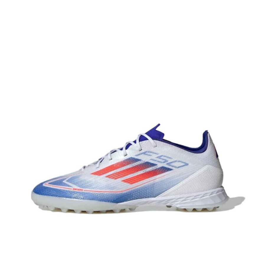 Бутсы adidas