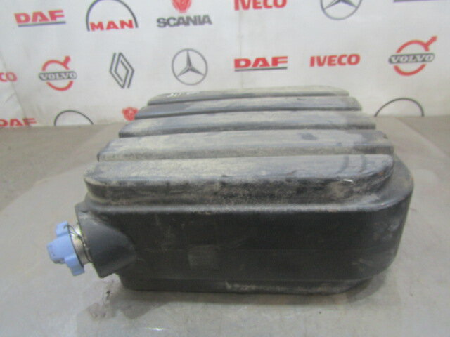Бак мочевины Sitrak CH7 — фото 1