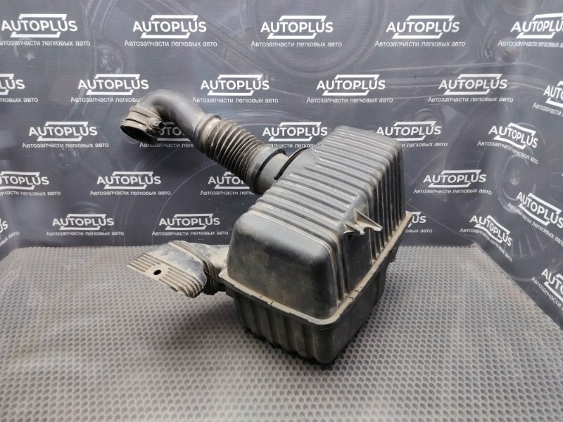 Корпус воздушного фильтра Dodge Stratus (2.4 EDZ) Б/У с пробегом Арт. 04592000AC