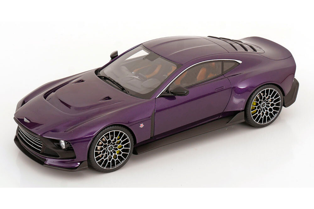 Модель коллекционная GT SPIRIT Aston martin valour 2023 purple metallic