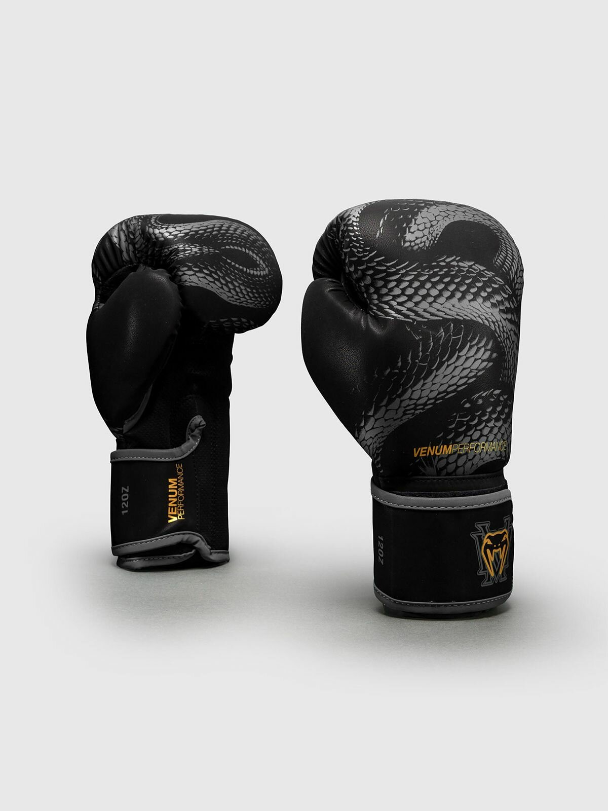 Перчатки боксерские Venum Matupa Black/Grey/Gold (12 унций)