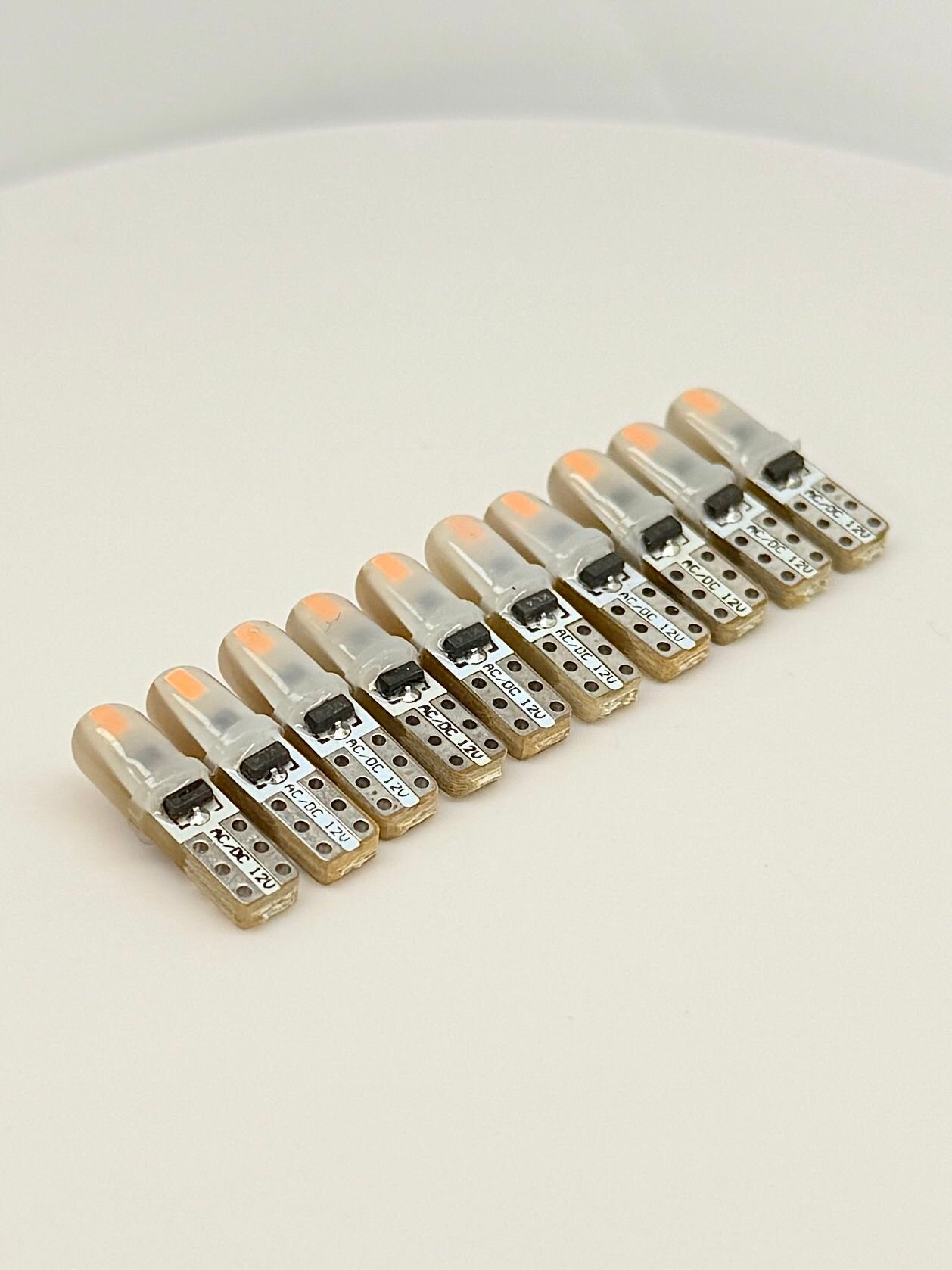 Лампы LED T5 розовые для подсветки приборной панели и кнопок W1.2W 12V 40Lm 3014 2SMD, 10 шт.