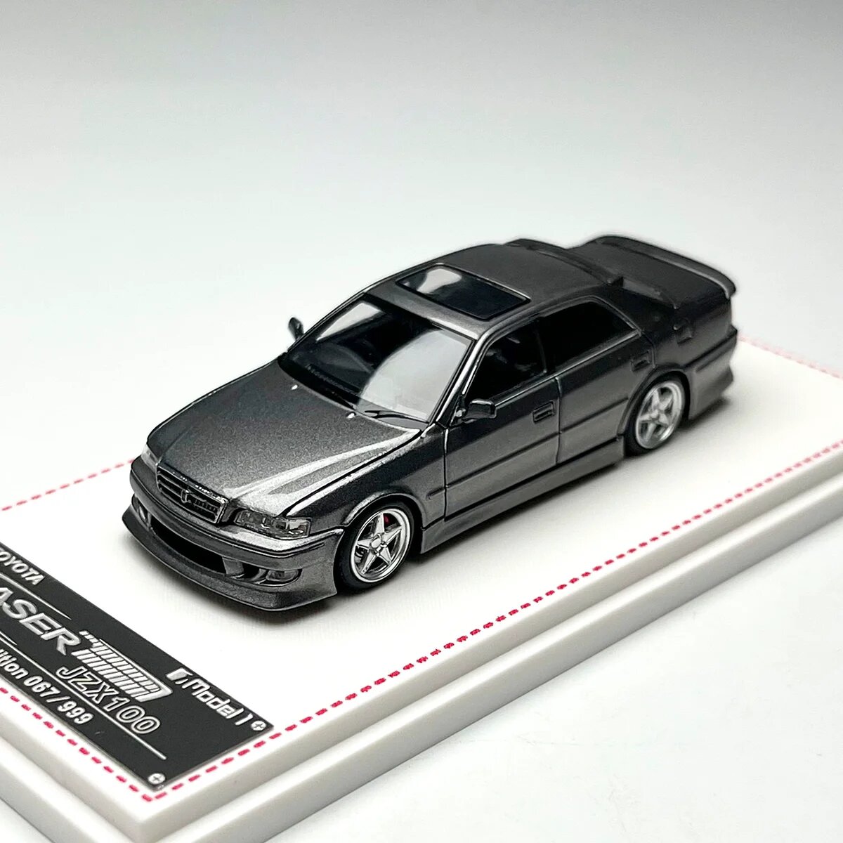 Toyota JZX100 MK6 1/64, цвет B