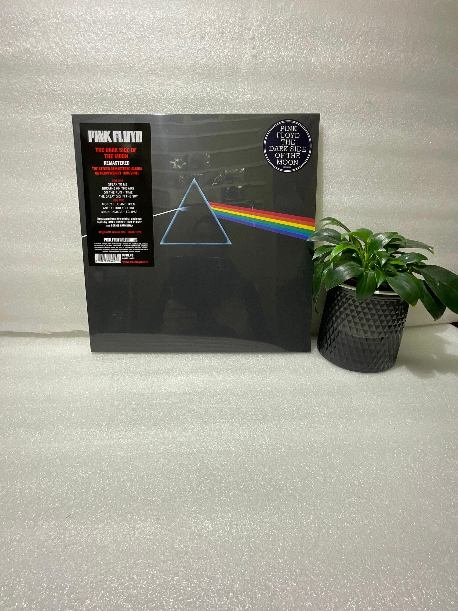 Pink Floyd Dark Side Of The Moon 180г Классическая виниловая пластинка