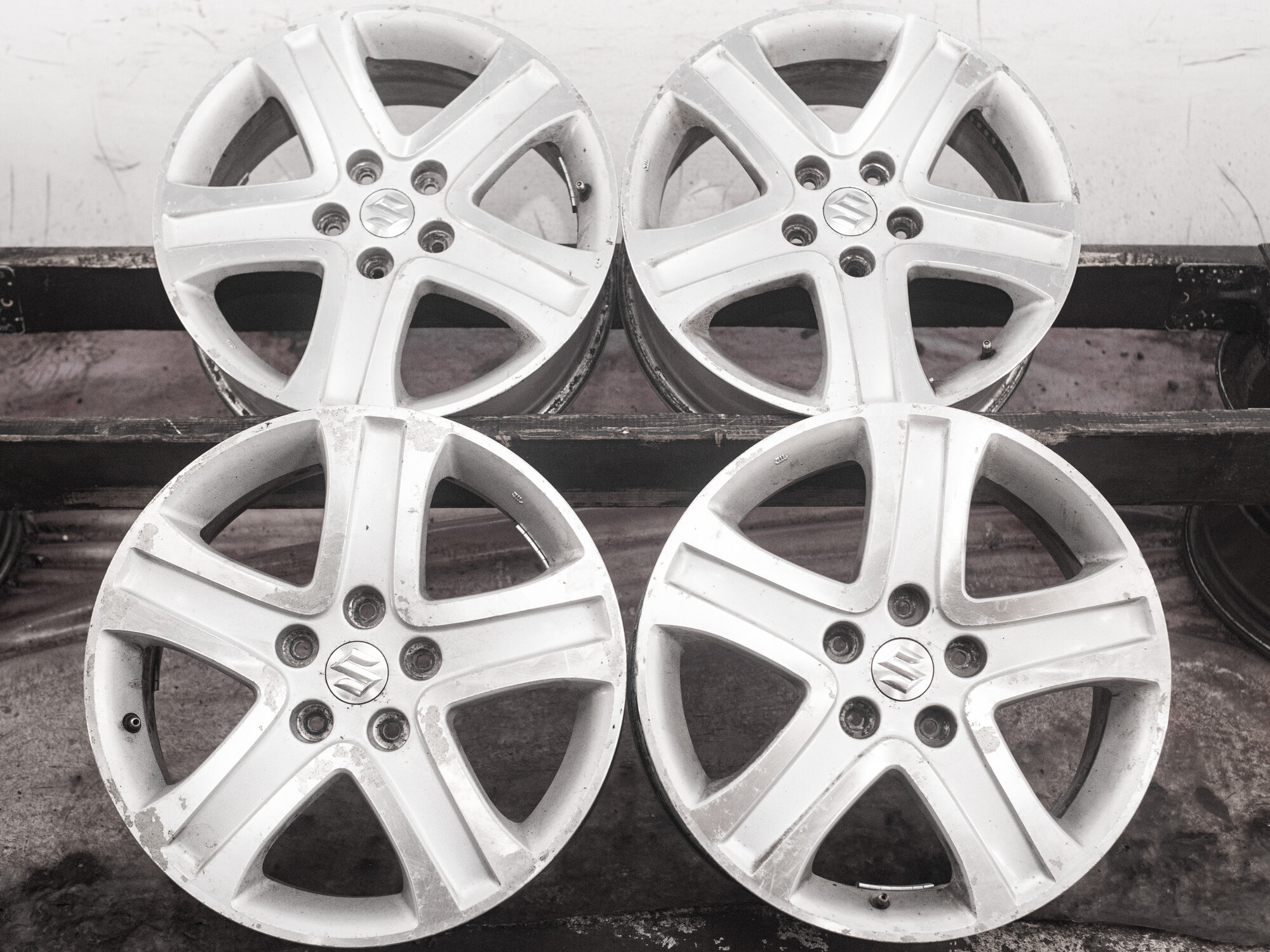 Диски б/y литые R17 Suzuki Grand Vitara оригинал 6.5Jx17 ET45 5x114.3 D60.1