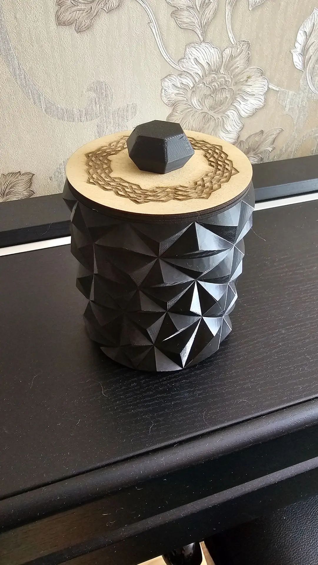Банка для хранения