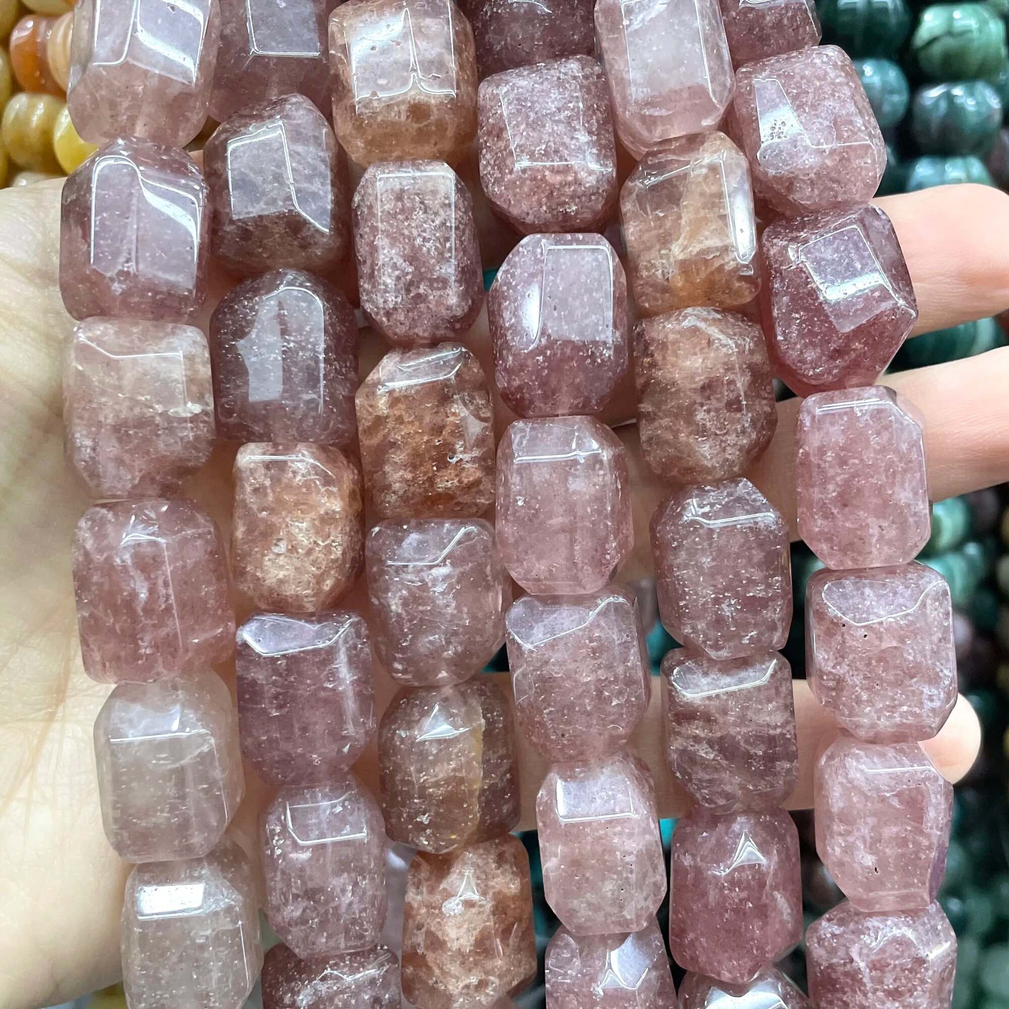 Бусины из кварца клубники, 6 мм, Strawberry Quartz