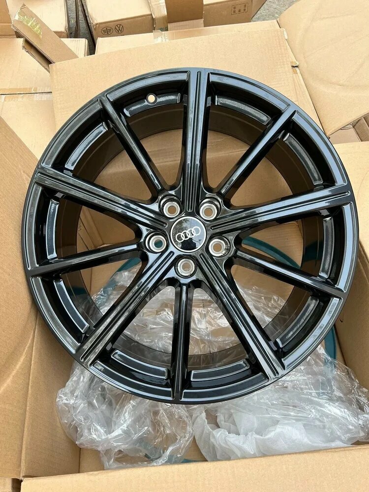 Audi Audi Q5L диски Колесный диск 20x8" PCD5х112 ET39 D66.6