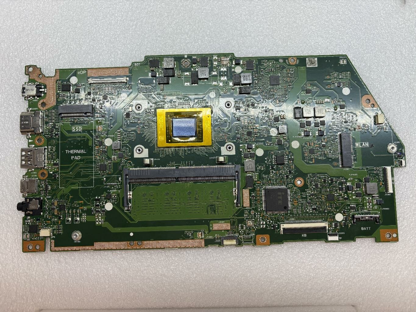 Неисправная материнская плата ASUS X513U донор процессора R7-5700U(040880)
