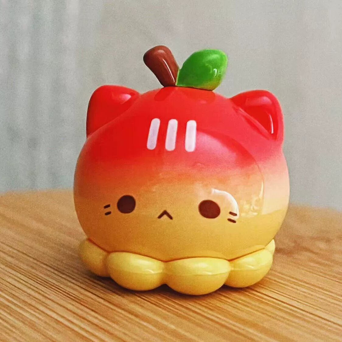 Оригинальная фигурка-сюрприз Strawberry Musta Octopus Meow Meow Fruit Market Cute Blind Box, подарок Красный Фудзи
