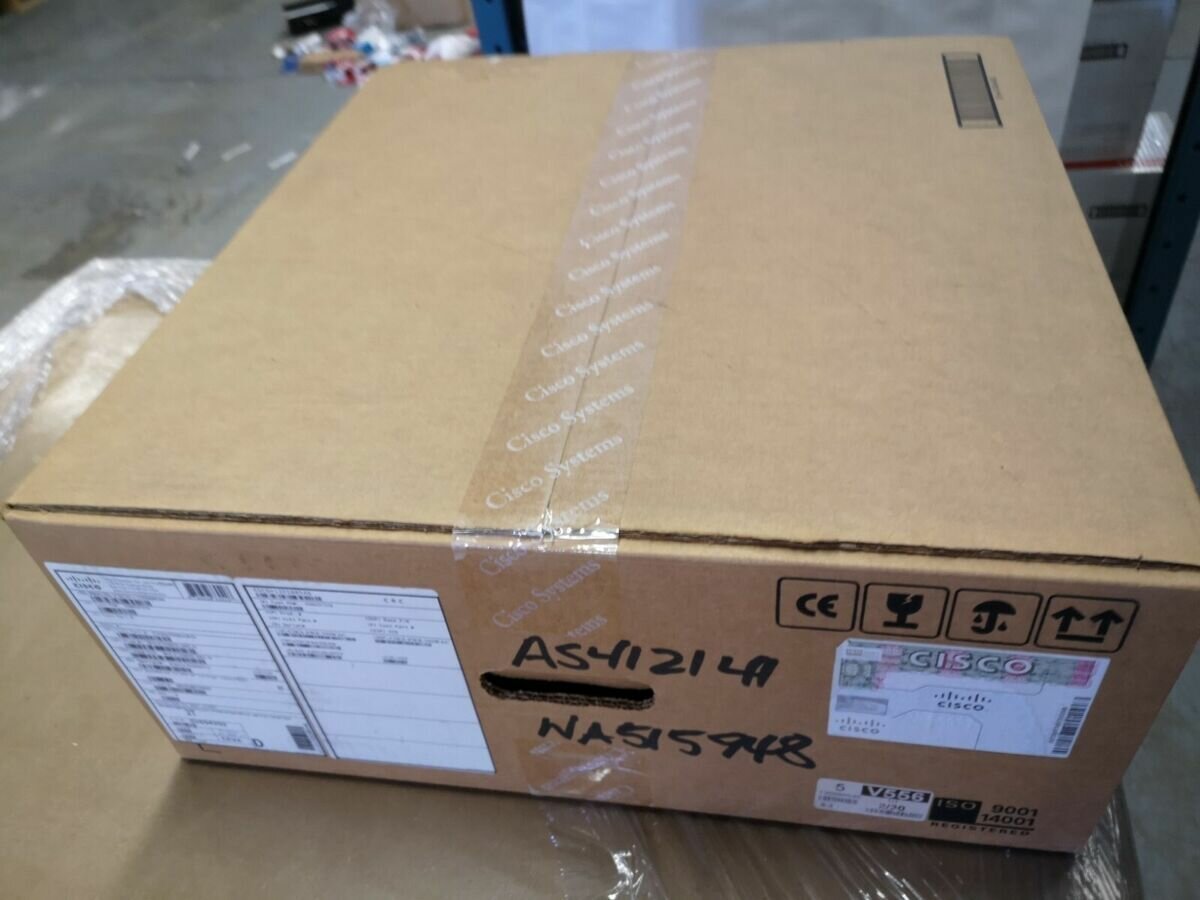 Коммутатор Cisco WS-C3850-48P-L