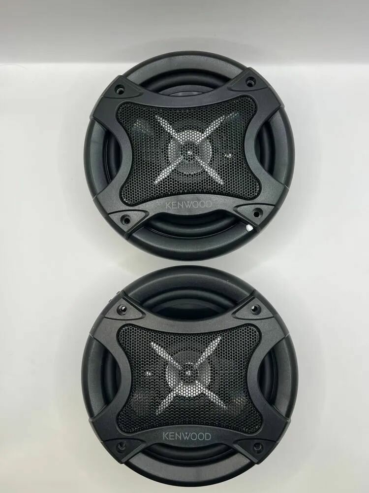 Автомобильные динамики "Kenwood KFC-1356" / Комплект из 2 штук / Коаксиальная акустика 2-х полосная, 13 См (5 Дюйм.), 150 Вт.
