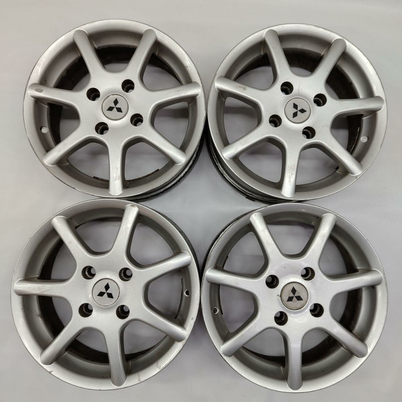 Колесные диски Replica 15x6 PCD 4x114.3 D67.1 ET44 (Реплика)