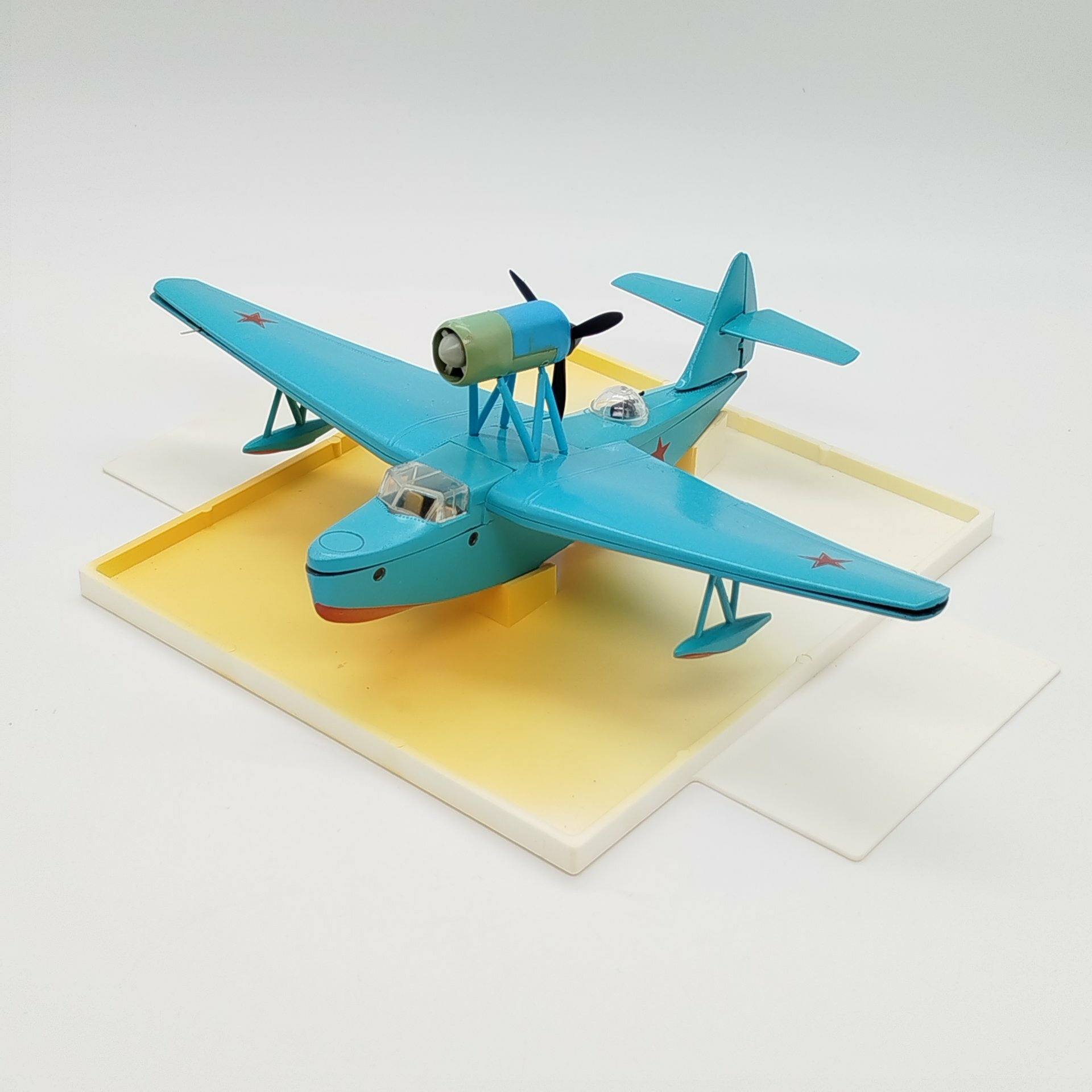 Модель самолета "МБР-2" в масштабе 1:72 в коробке, металл, пластик, картон, СССР