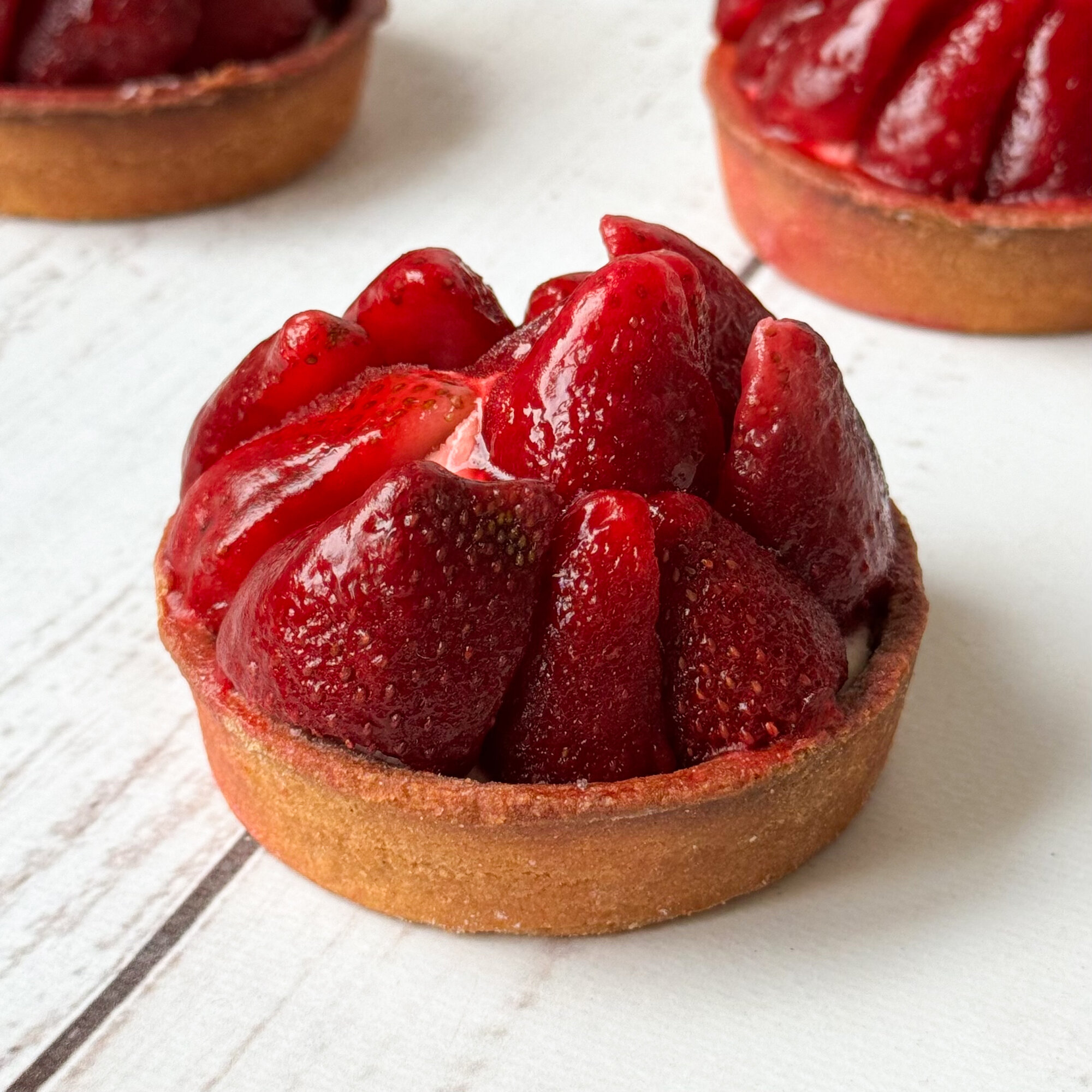 Тарталетки Dessert Fantasy "С клубникой", песочное тесто, 4 штуки