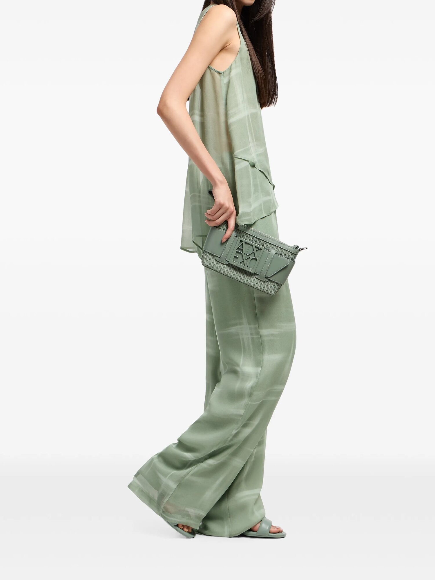 Брюки Armani Exchange Wide-leg trousers, размер 2, зеленый — фото 1