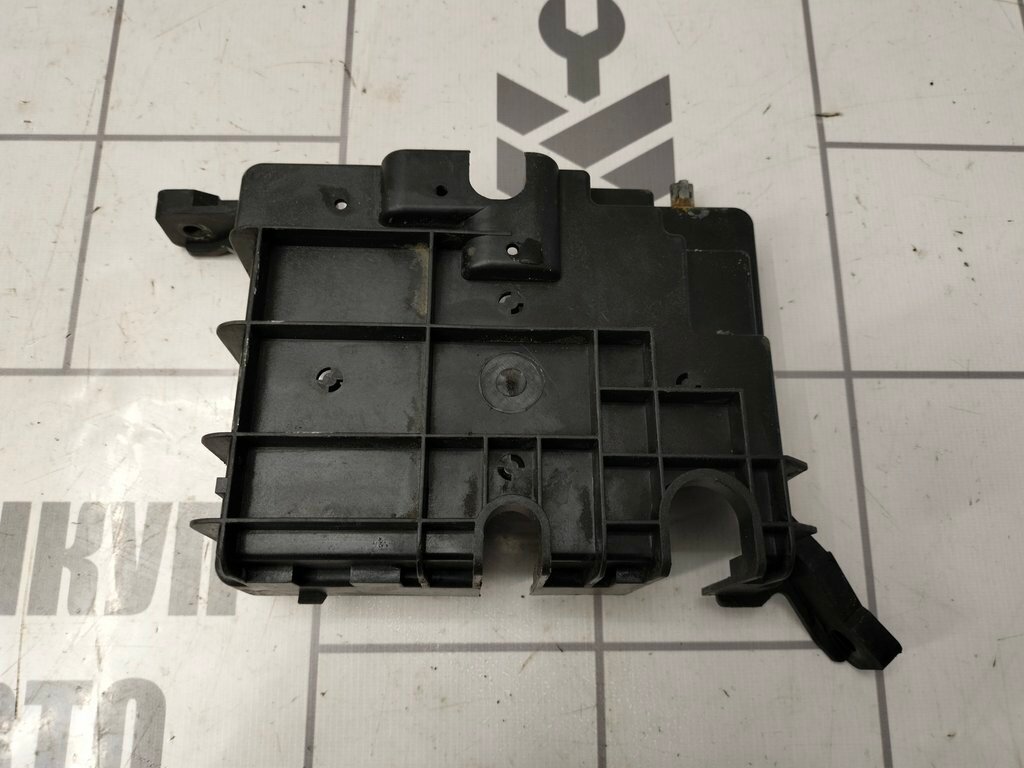 Корпус блока предохранителей Kia Cerato 2004-2008