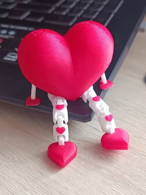 3D-печать. Сердечко с ножками. фигурка сердце