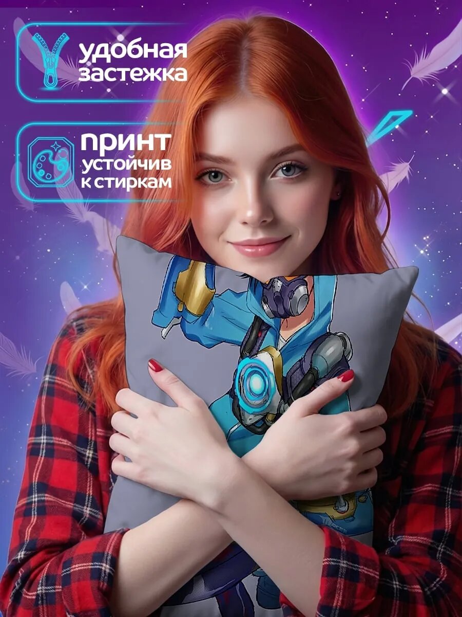 Подушка дакимакура Девушка в худи — фото 1