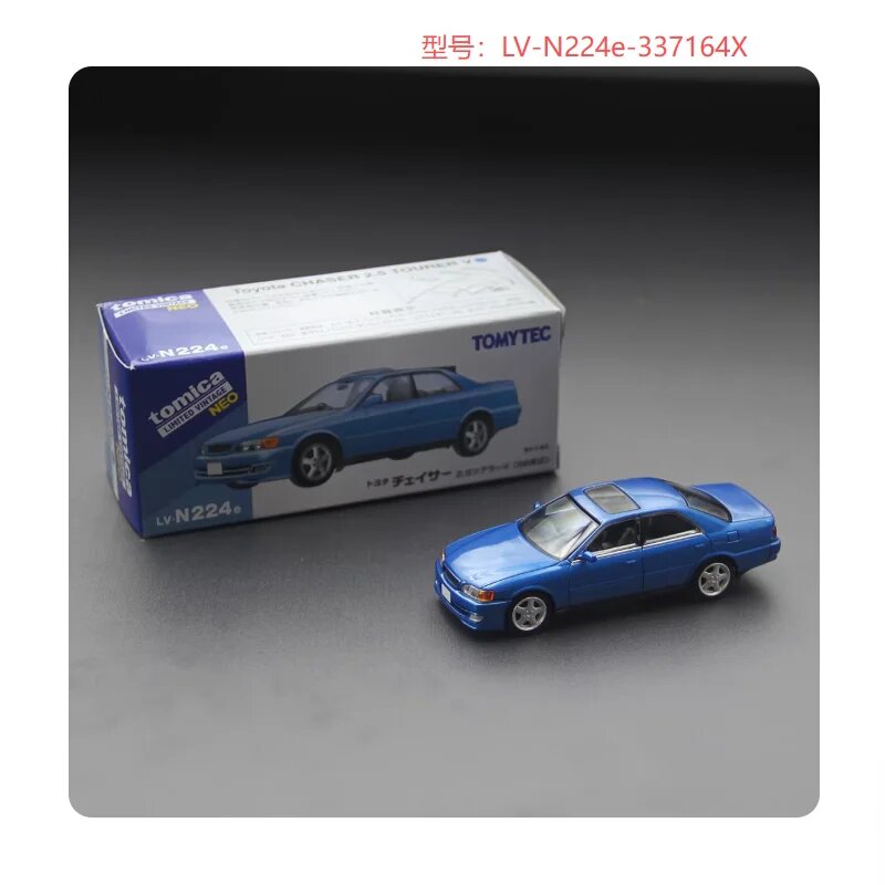 Модель автомобиля TOMY Chaser 1:64 металлическая