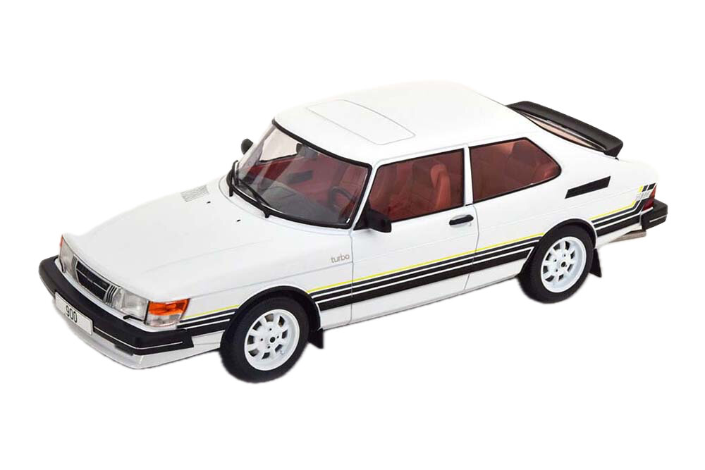 Модель коллекционная MCG Saab 900 turbo white