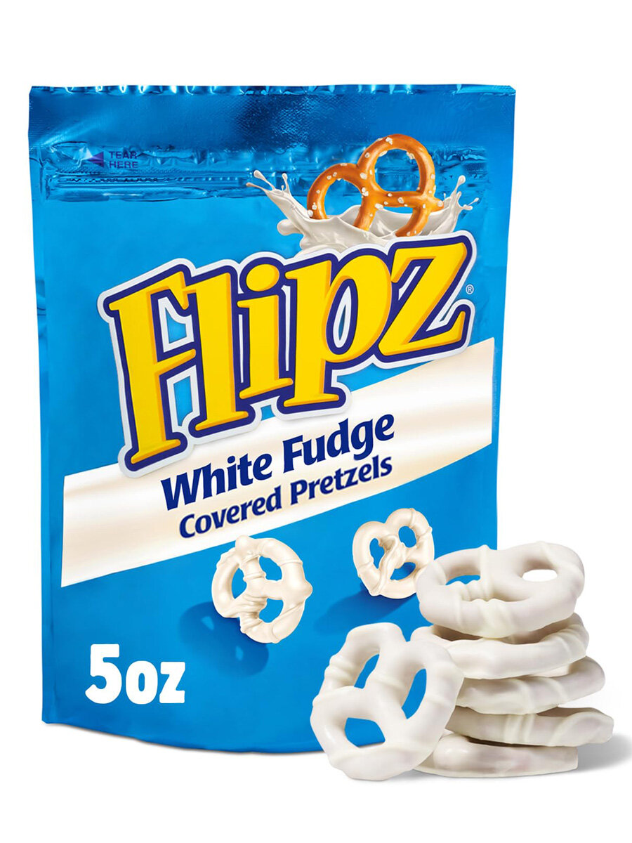 Крендель из США "Flipz White Fudge" в белом шоколаде, 141g