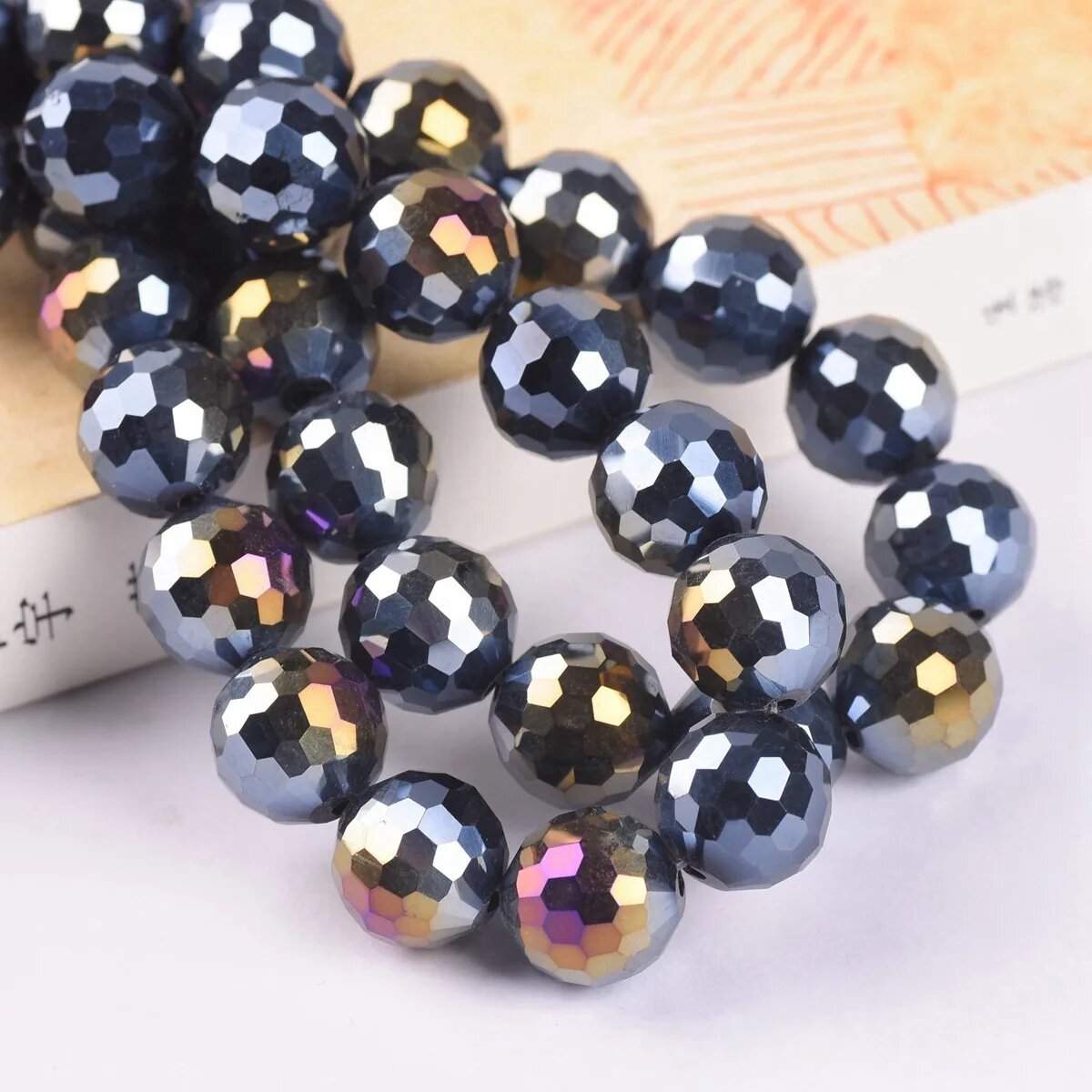 Бусины стеклянные круглые Dreamzeal AB покрытые 6 8 10 12 мм 6mm 50pcs, Black AB
