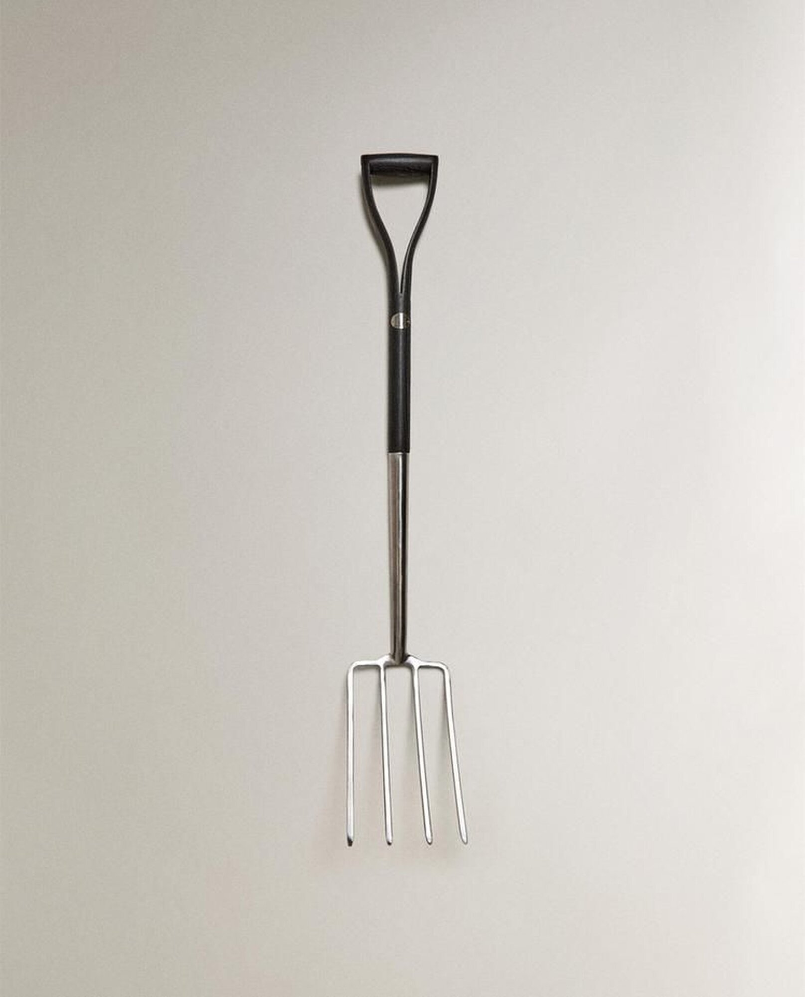 Садовые вилы ZARA HOME 5245/357/716 THE GARDEN 111 х 18х 9 см, цвет черный