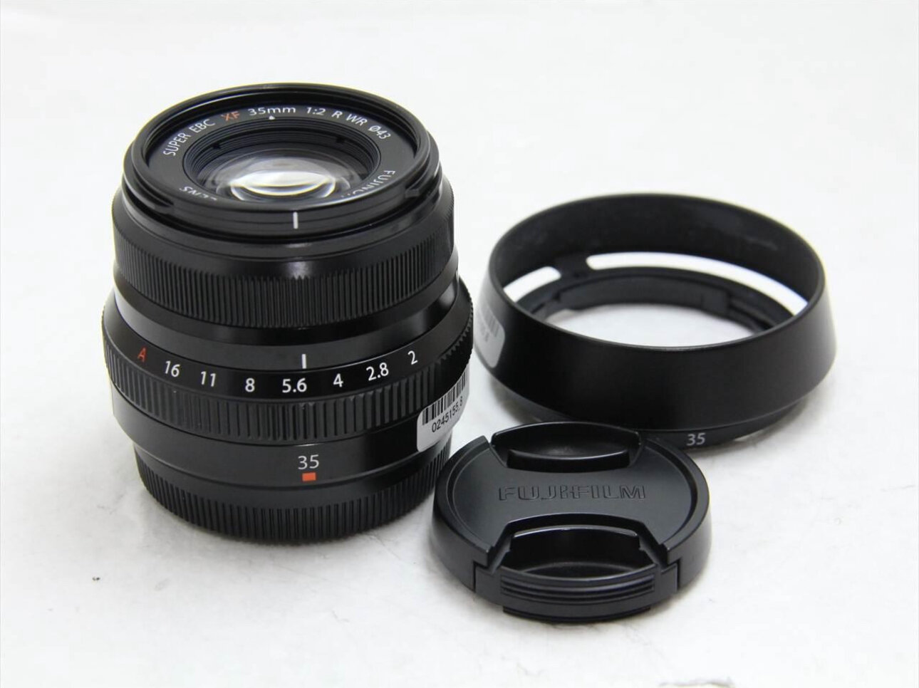 Объектив Fujifilm XF 33mm F1.4 R LM WR Fujinon X Mount Black