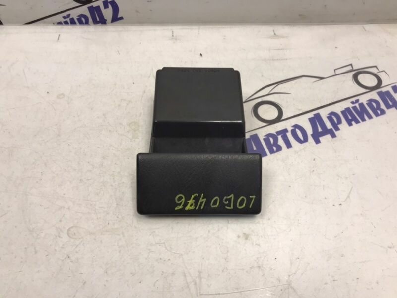 Пепельница Honda Logo 2000 77710S50G00ZA GA3 D13B (с пробегом)