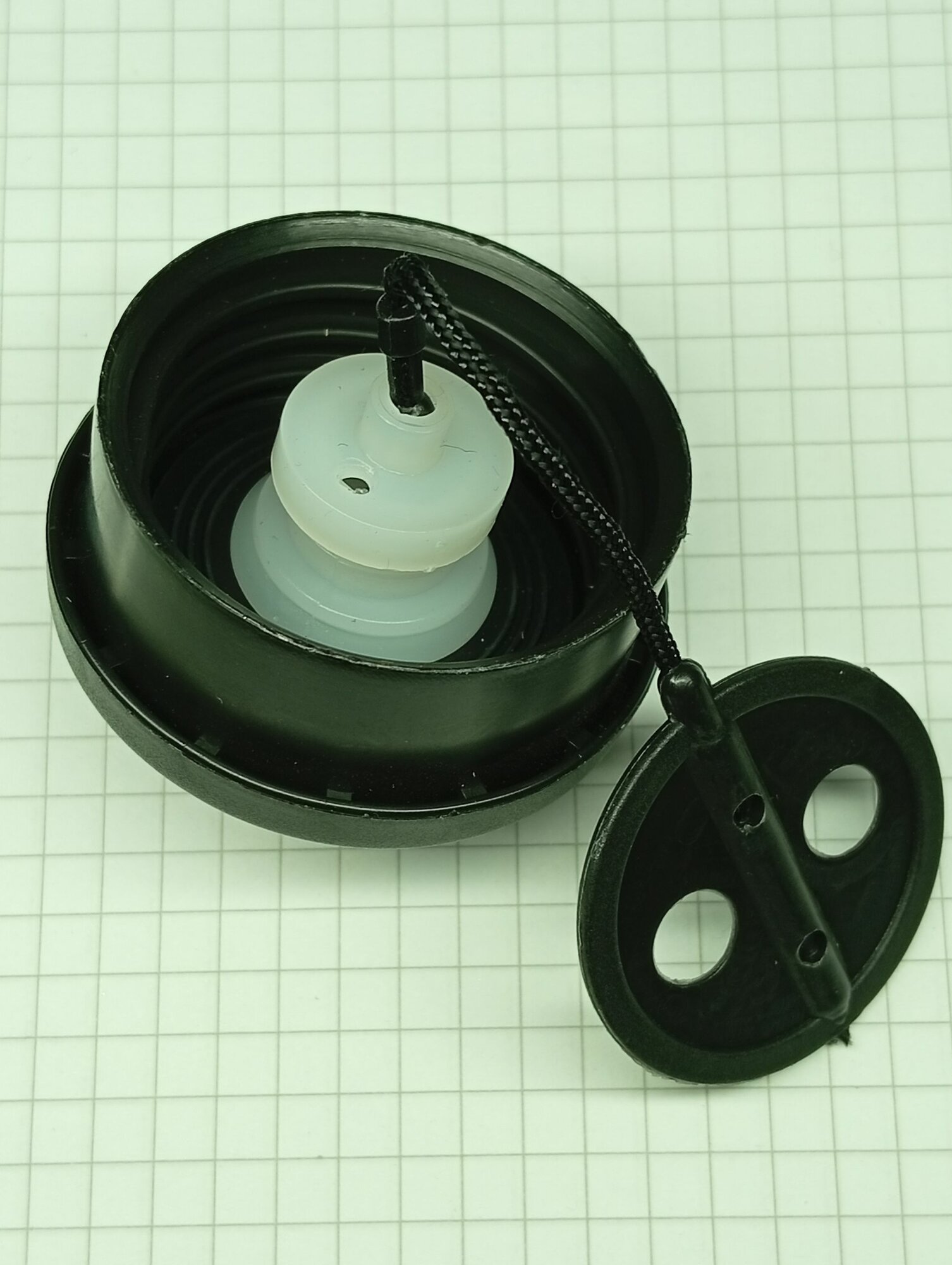 Пробка бензобака для мотобура CHAMPION AG364 / 064154500