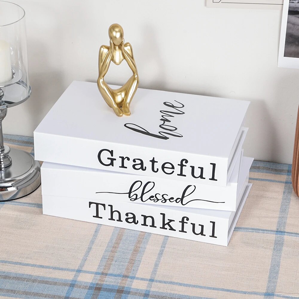 Декор для дома: книги "Home, Grateful, Blessed"